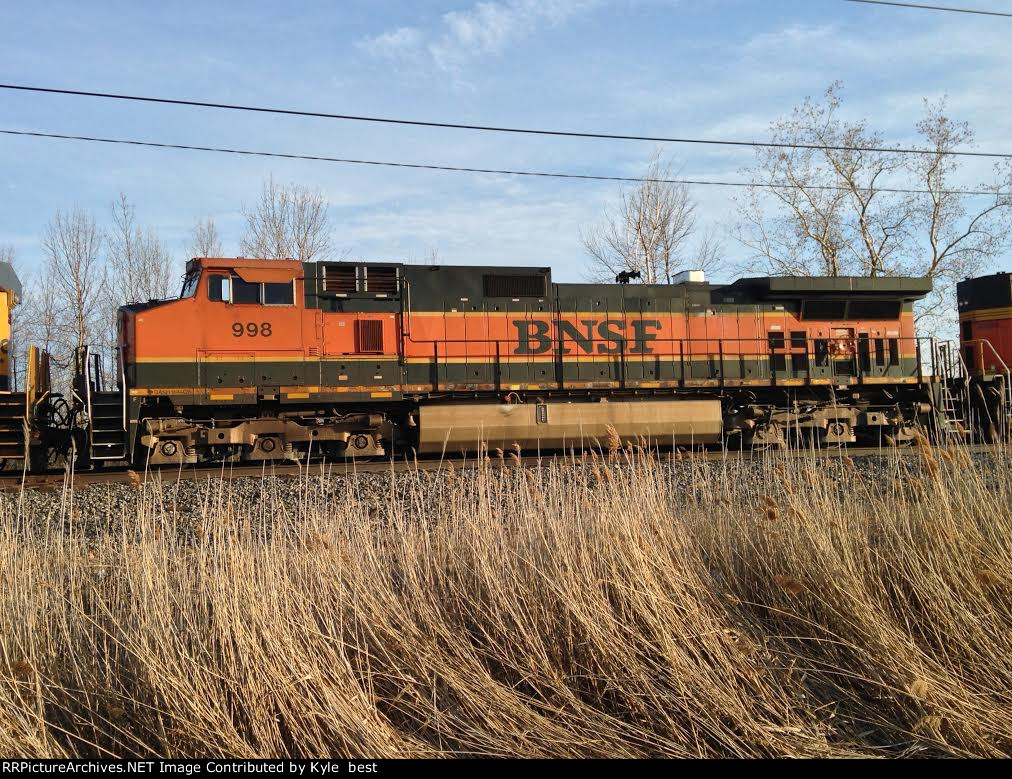 BNSF 998
